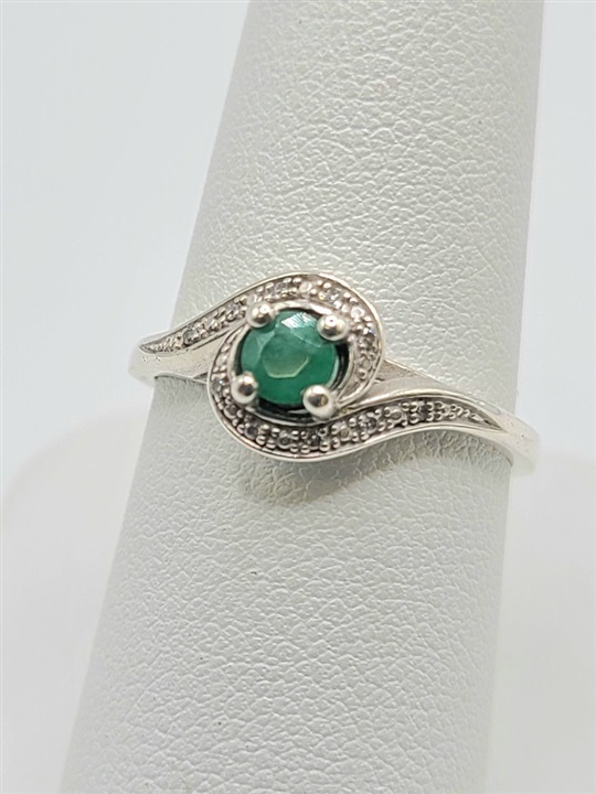 Hock Shop Canada | 925 SILVER EMERALD & DIAMOND RING