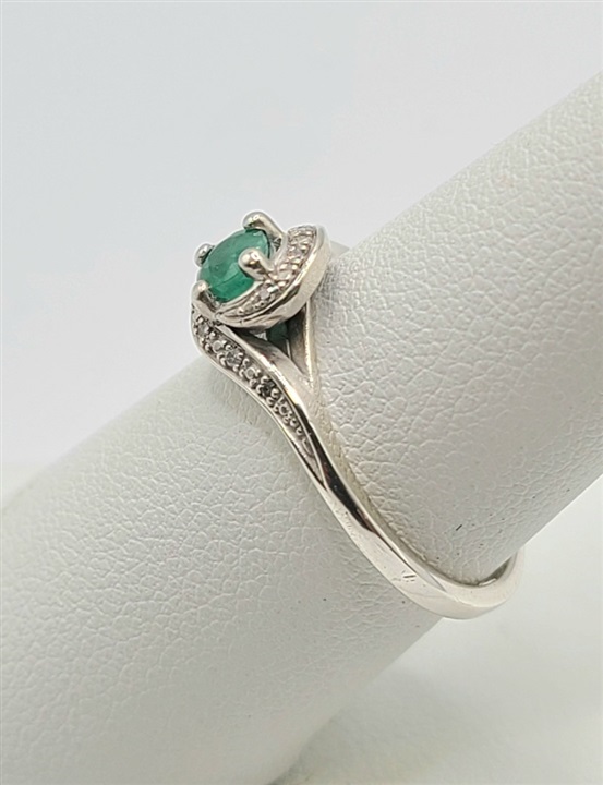 Hock Shop Canada | 925 SILVER EMERALD & DIAMOND RING