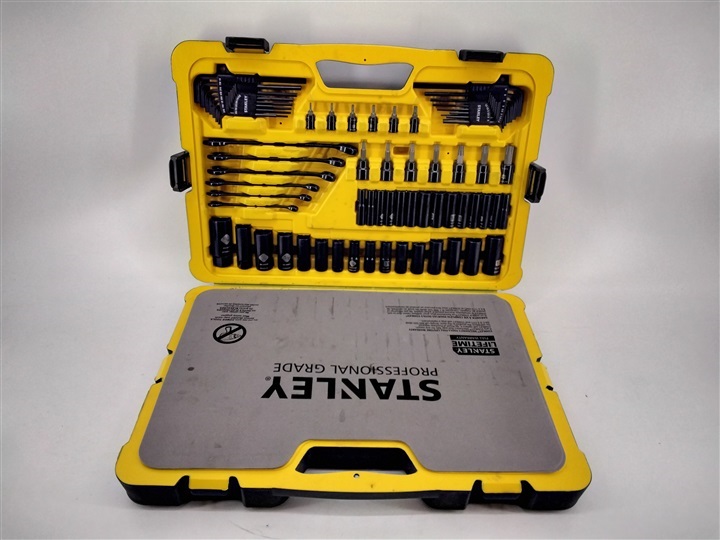 Hock Shop Marketplace | STANLEY 183 PIECE SOCKET SET